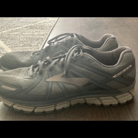 Brooks | Shoes | Gray Brooks Tennis Shoes Size 4 | Poshmark